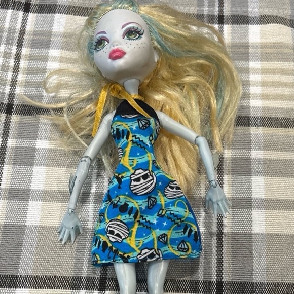 Mattel | Toys | Monster High Mad Science Classroom Lagoona Blue Doll ...